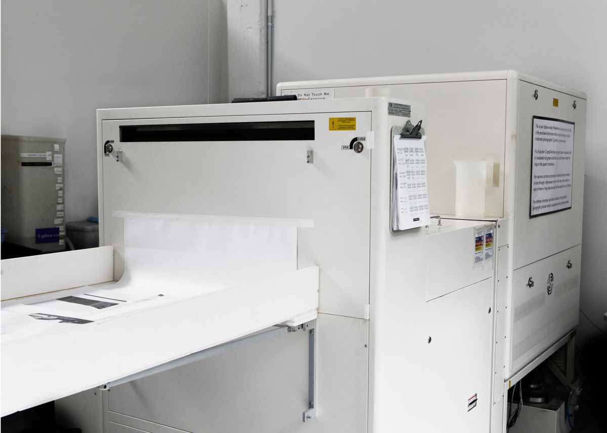 A Look Inside the Polielettronica LaserLab Photographic Printer ...